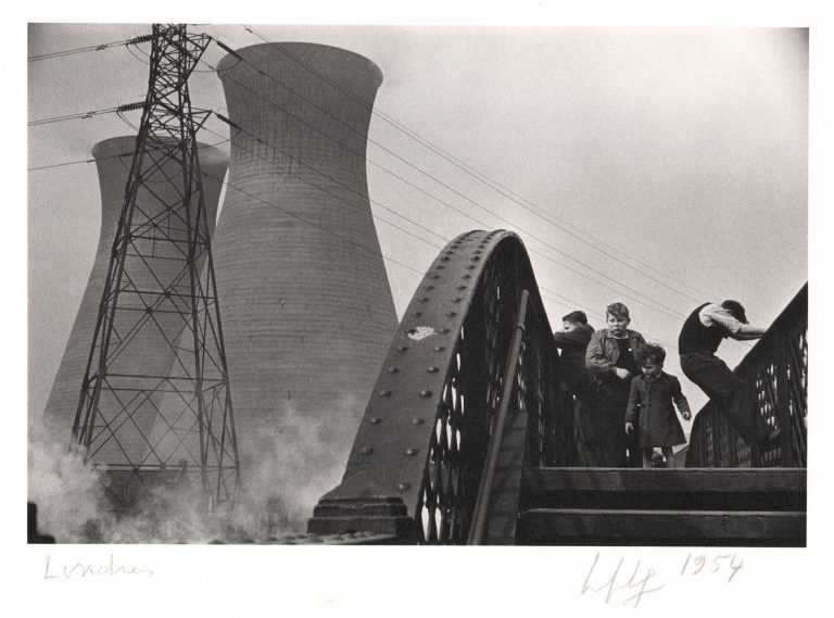 Atlas Gallery | Fine Art PhotographyMarc Riboud – Atlas Gallery | Fine ...